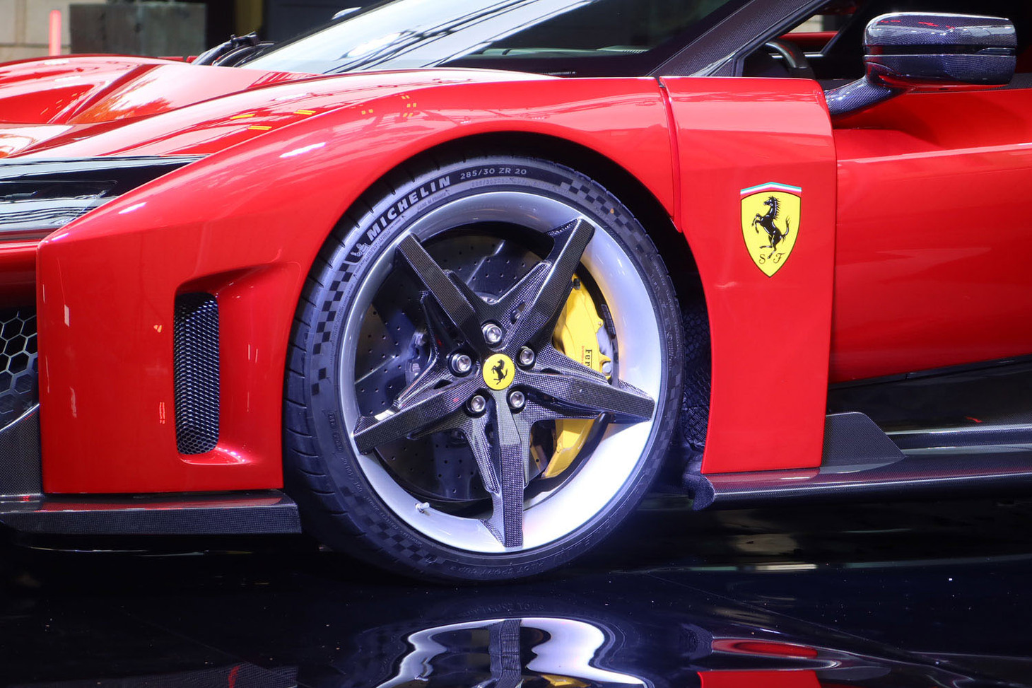 フェラーリF80 内装・外装など66枚 【画像・写真】 - webCG