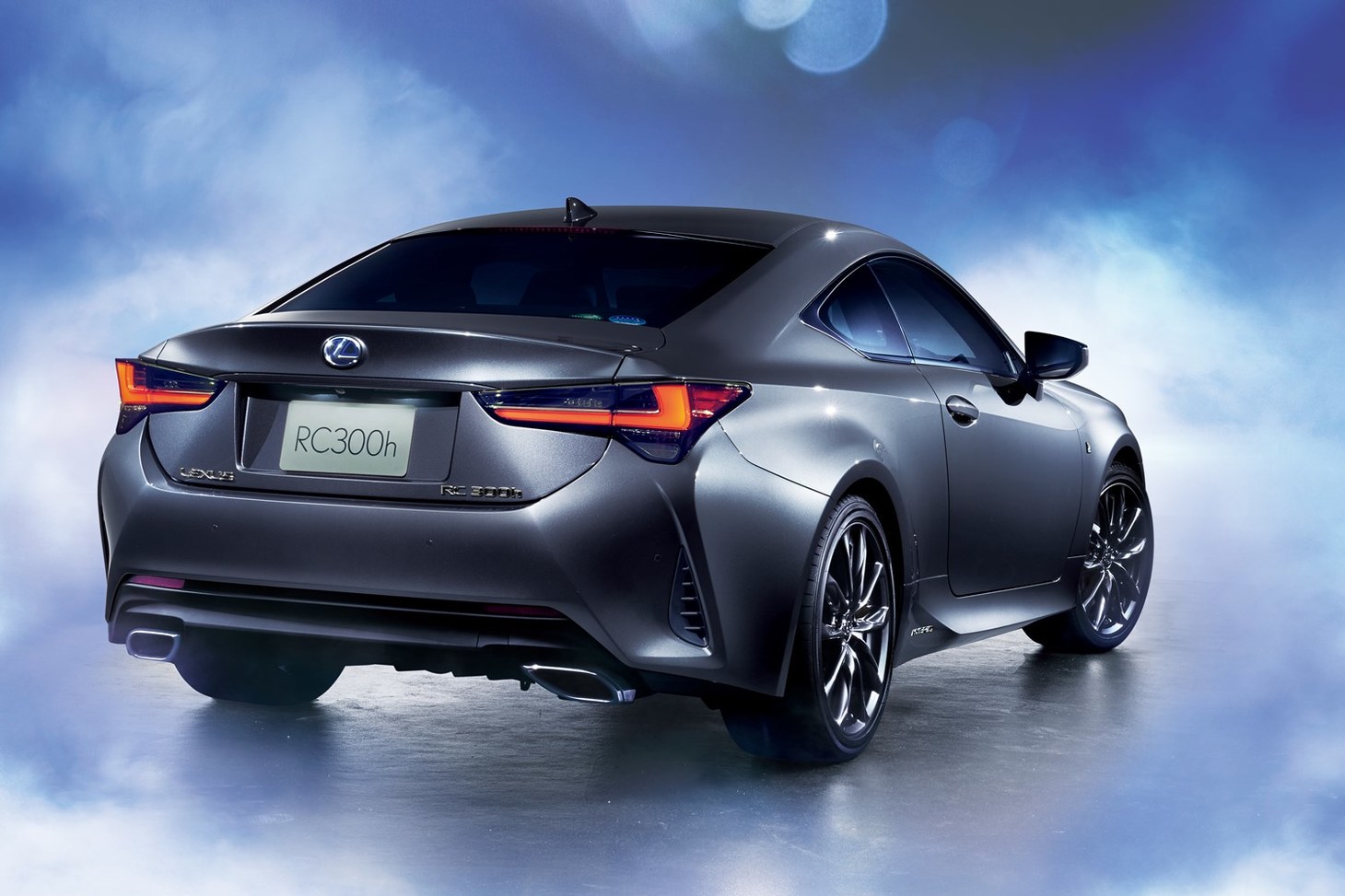 「レクサスRC／RC F」の一部改良モデル登場 【ニュース】 の画像4枚 - webCG