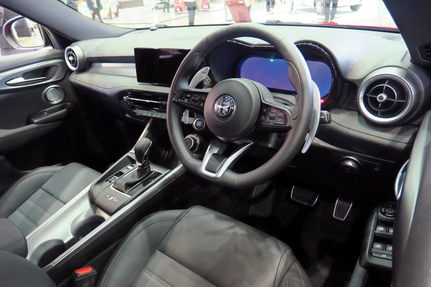 「オートモビル カウンシル2023」の会場から（プジョー／アルファ・ロメオ） 内装・外装など20枚 【画像・写真】 - webCG