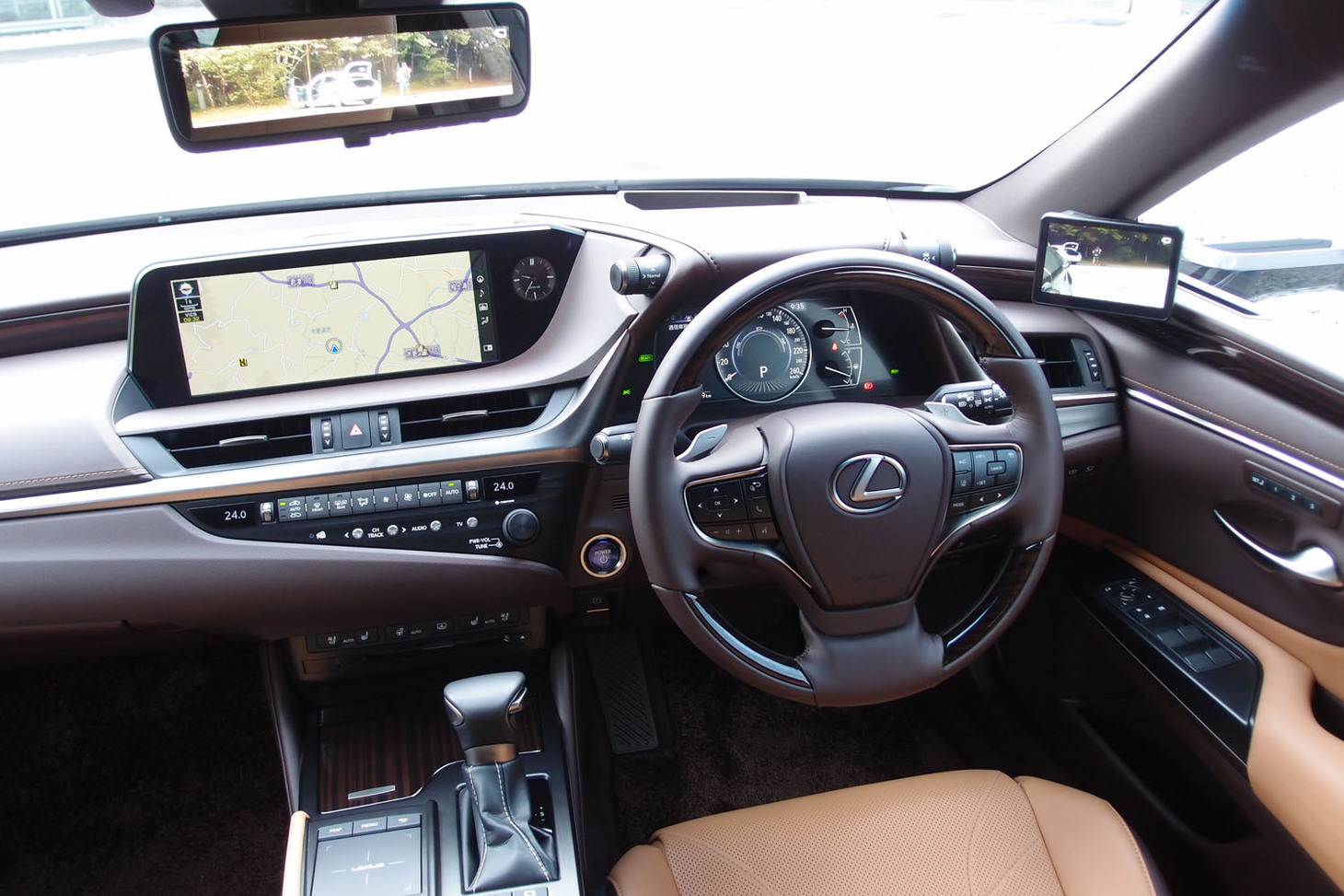 レクサスES300h“バージョンL” 内装・外装など44枚 【画像・写真】 - webCG