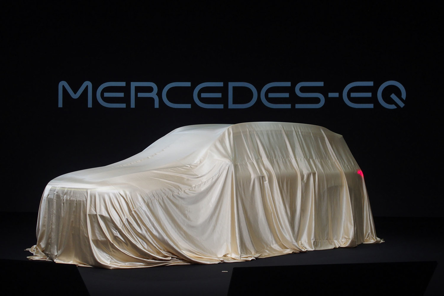 メルセデス・ベンツEQB 内装・外装など67枚 【画像・写真】 - webCG