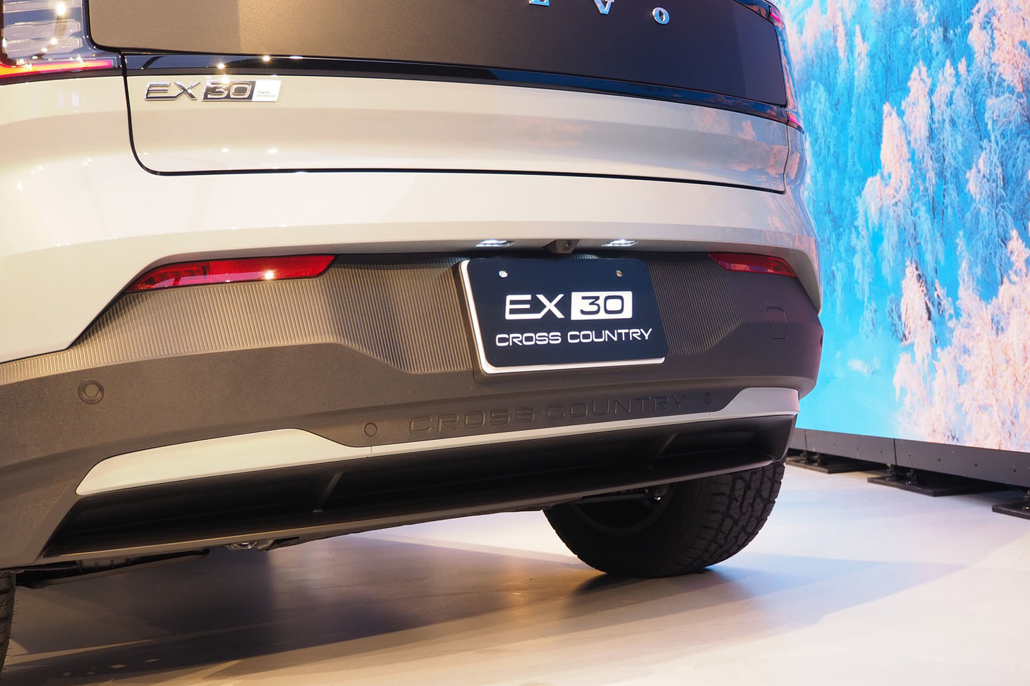 ボルボEX30クロスカントリー 内装・外装など80枚 【画像・写真】 - webCG