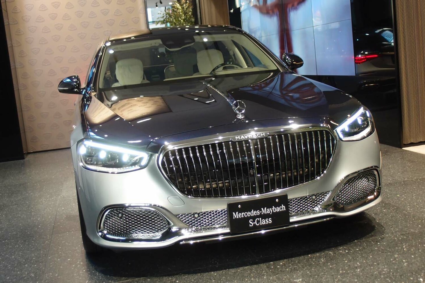 メルセデス・マイバッハS680 4MATICエディション100 内装・外装など26枚 【画像・写真】 - webCG