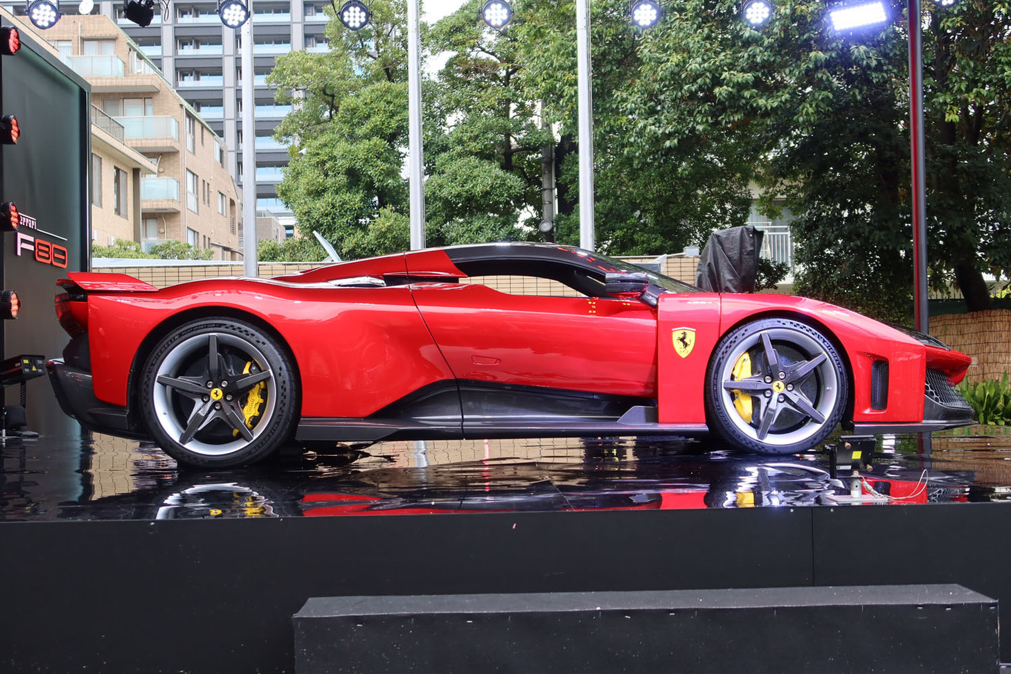 フェラーリF80 内装・外装など66枚 【画像・写真】 - webCG