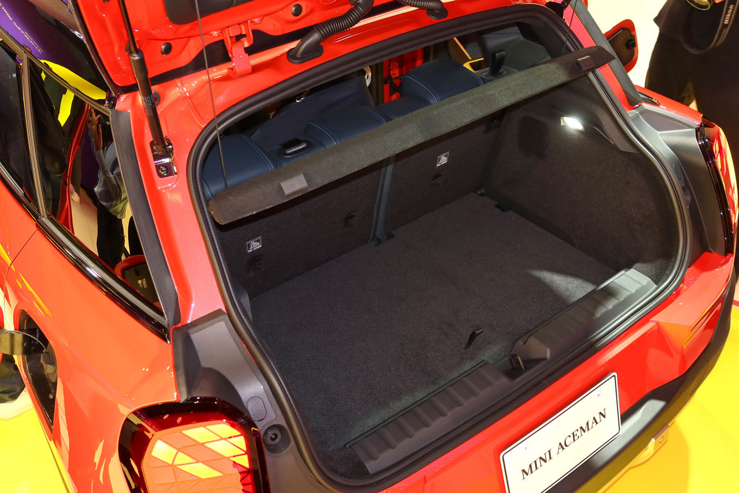 新型電気自動車「MINIエースマン」が上陸 【ニュース】 の画像9枚 - webCG