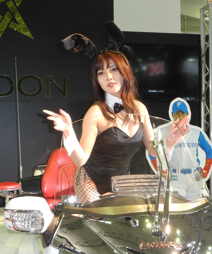 【東京オートサロン2023】 コンパニオン名鑑（その16） ビジュアル23枚 【画像・写真】 - webCG