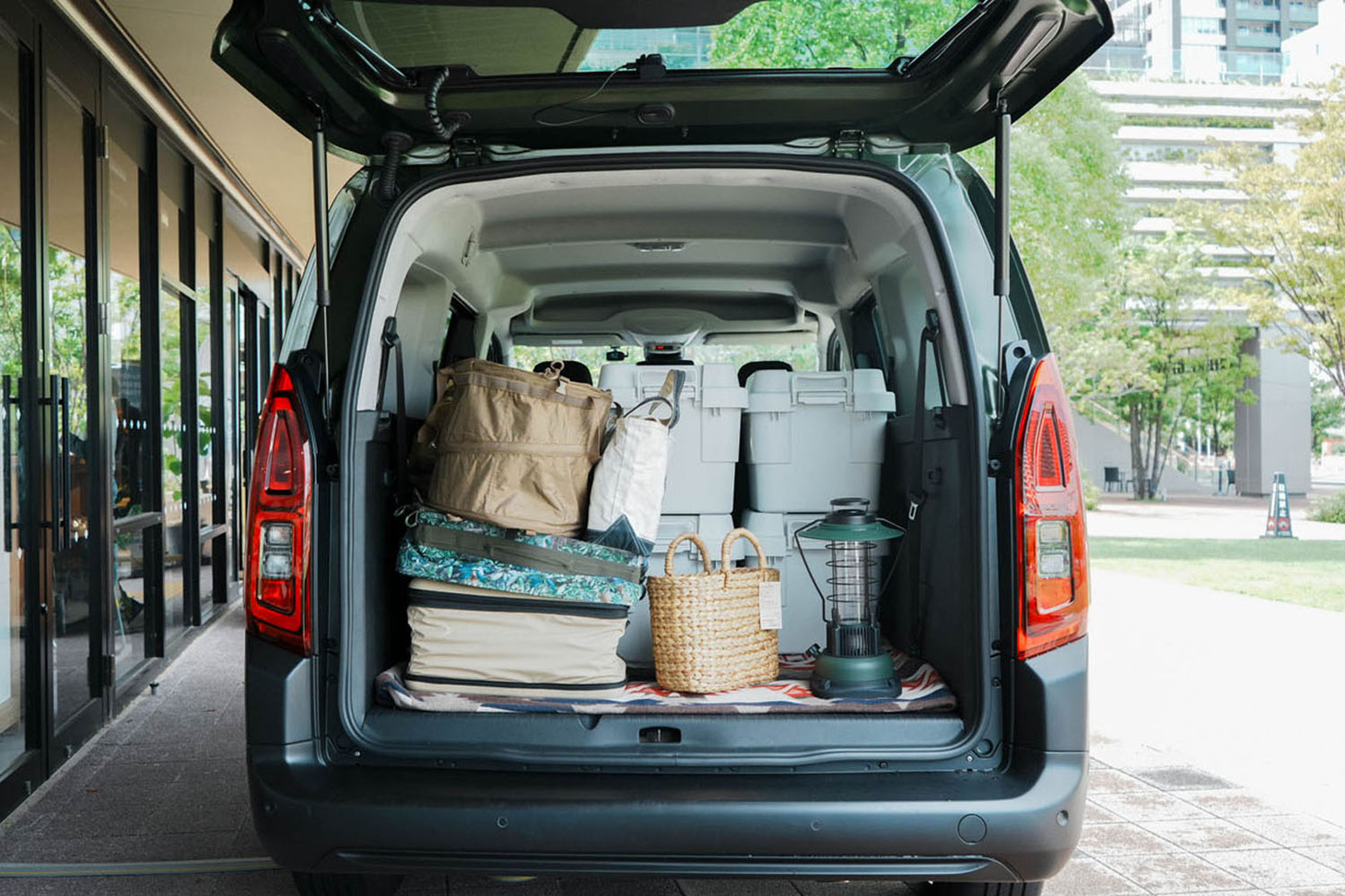 シトロエン・ベルランゴ 内装・外装など60枚 【画像・写真】 - webCG