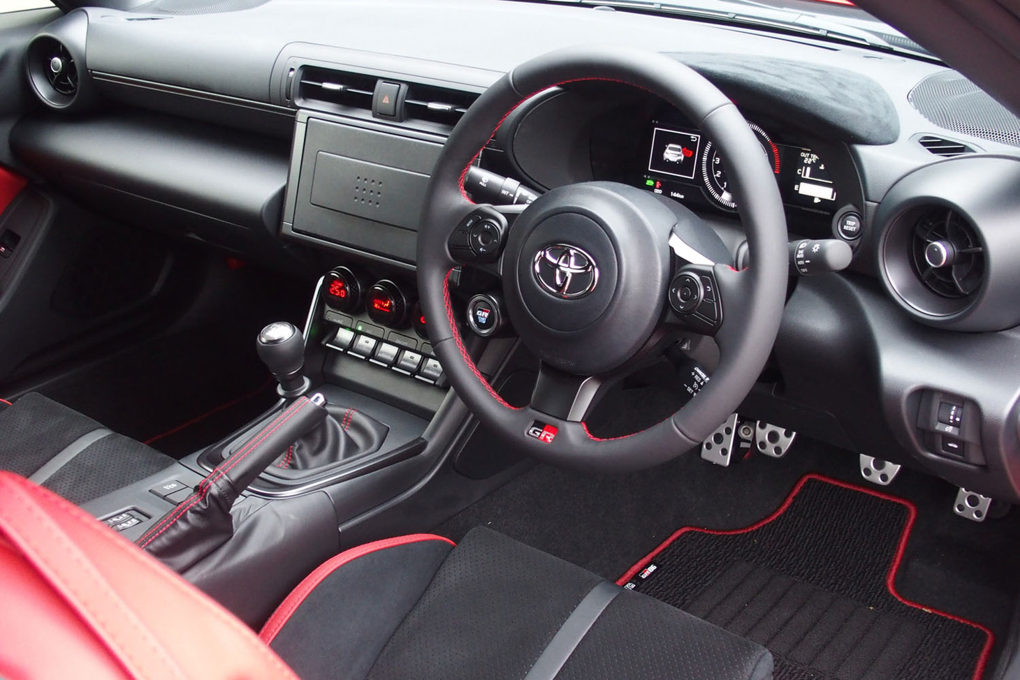 トヨタGR86 RZ“40th Anniversary limited” 内装・外装など59枚 【画像・写真】 - webCG