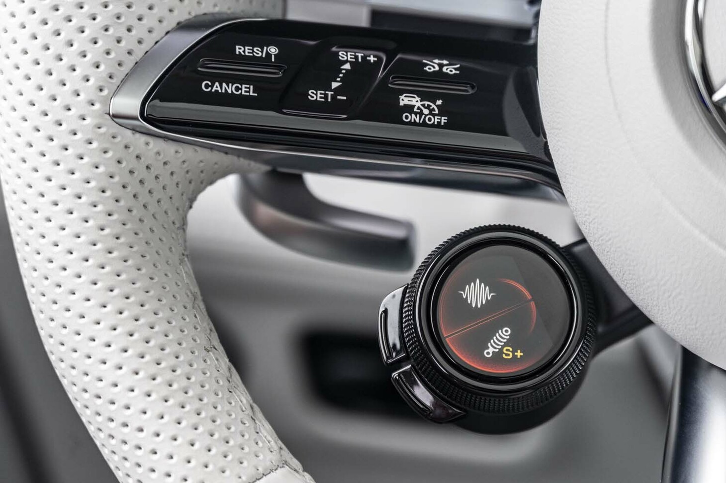 メルセデスAMG EQE53 4MATIC＋ SUV（4WD）【海外試乗記】 の画像18枚 - webCG