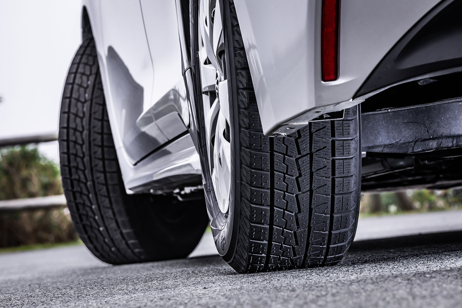 YOKOHAMA iceGUARD 7の歴代最強性能は氷上・雪上だけではなかった 【2022-2023 Winter webCGタイヤセレクション＜AD＞】 - webCG