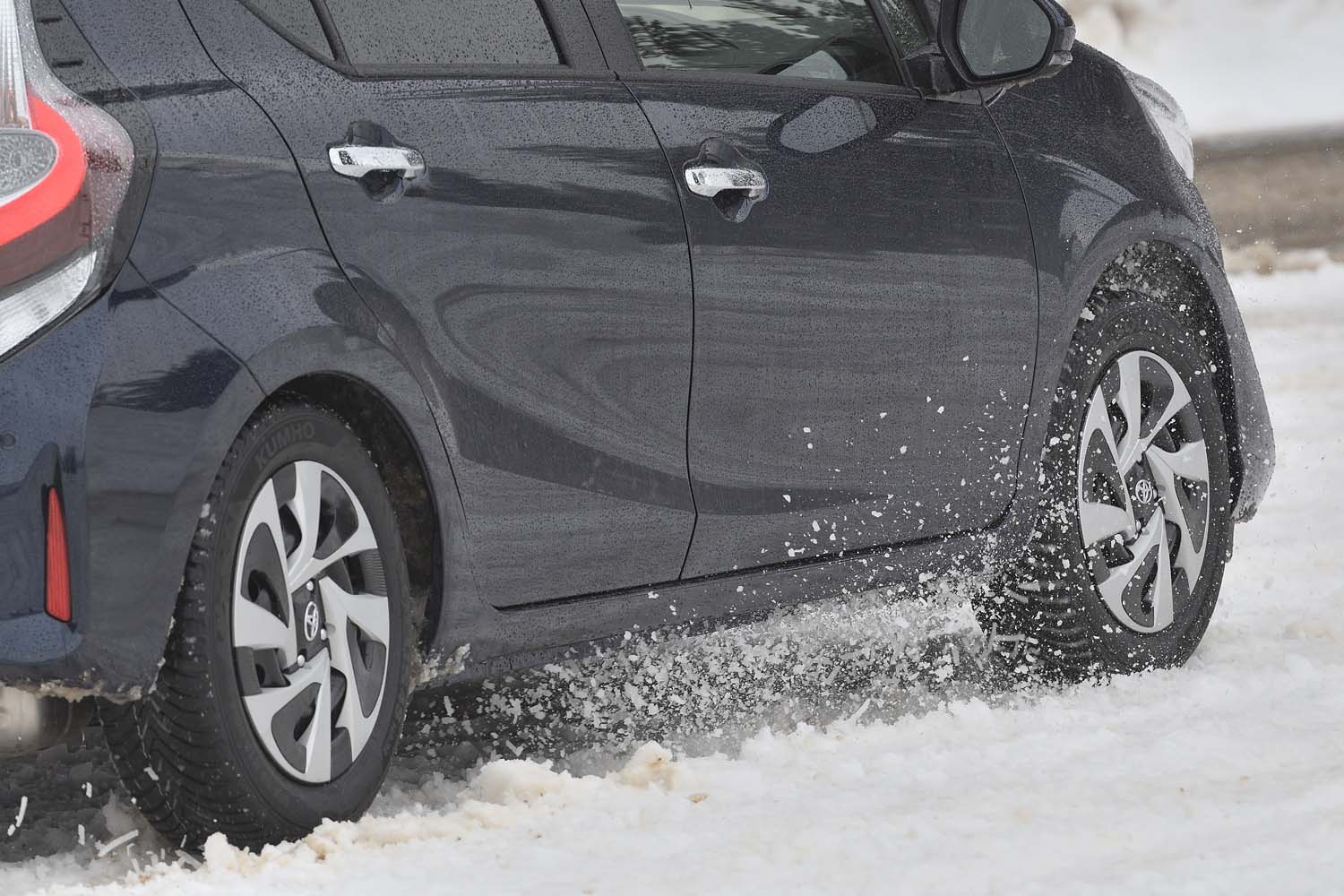 手放せない安心感 「KUMHO SOLUS 4S HA32」を味わう 【2022-2023 Winter webCGタイヤセレクション＜AD ...