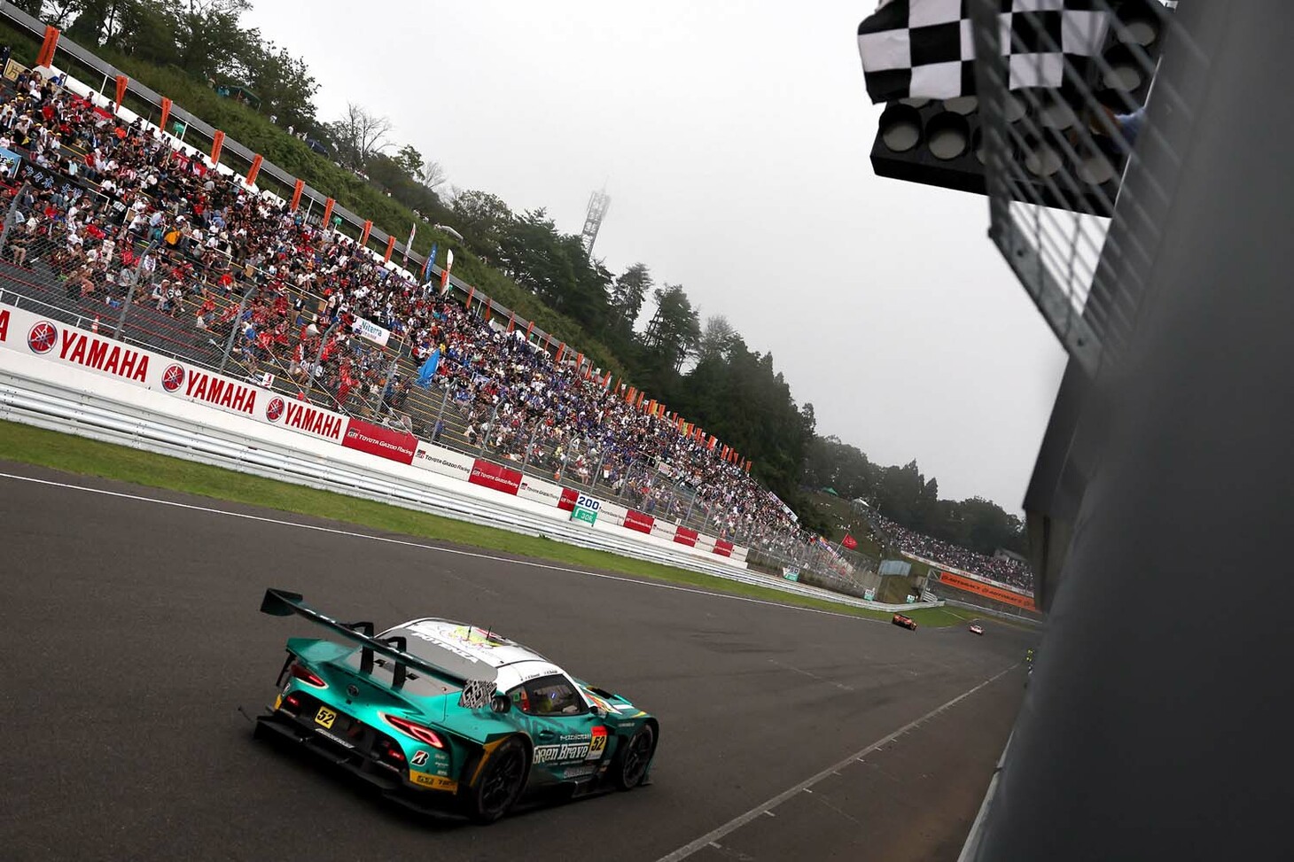 SUPER GT第6戦でNo.8 ARTA MUGEN NSX-GTが今季初勝利 【ニュース】 の画像3枚 - webCG