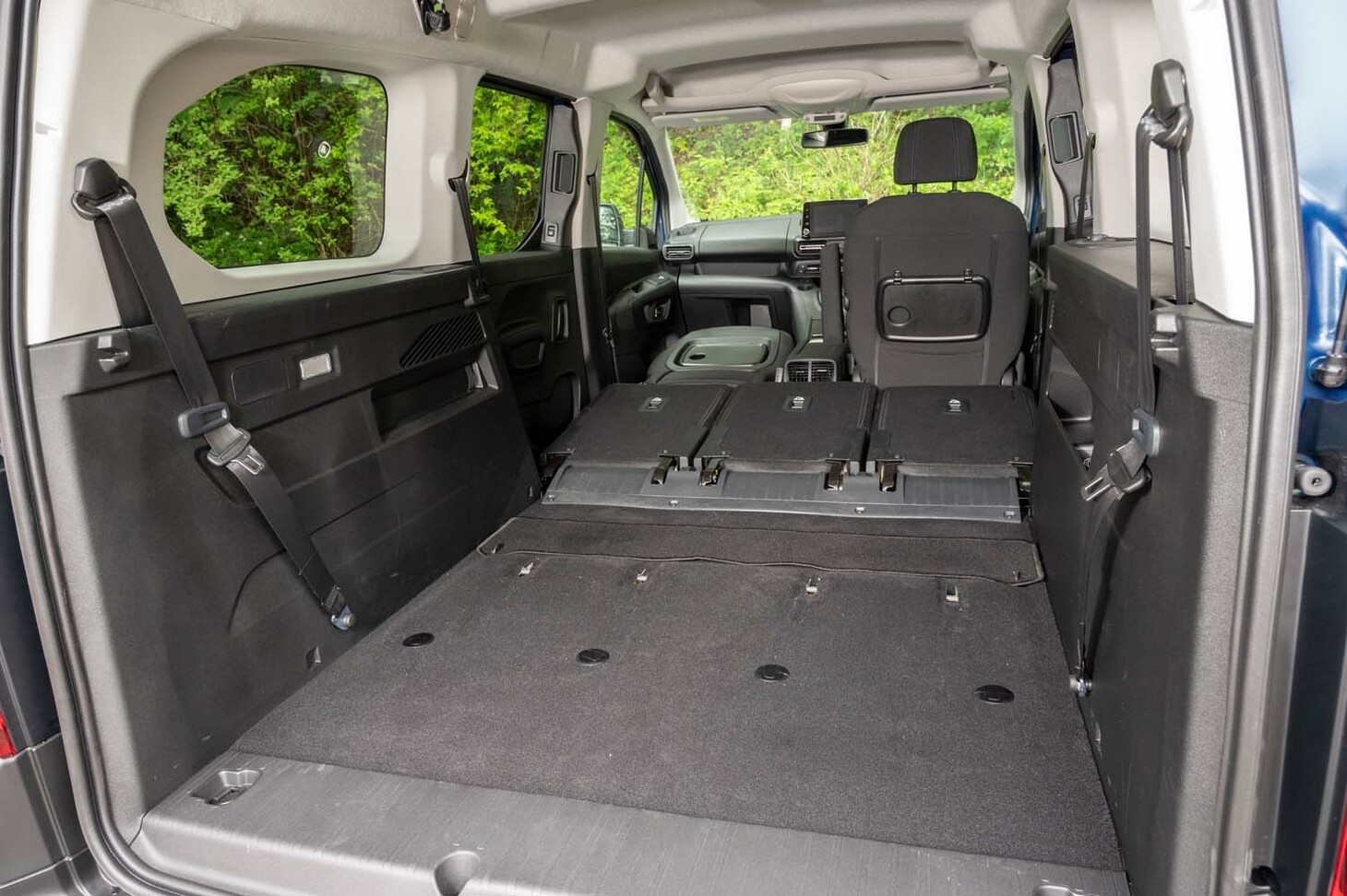 フィアット・ドブロ マキシ（FF/8AT）【試乗記】 の画像25枚 - webCG