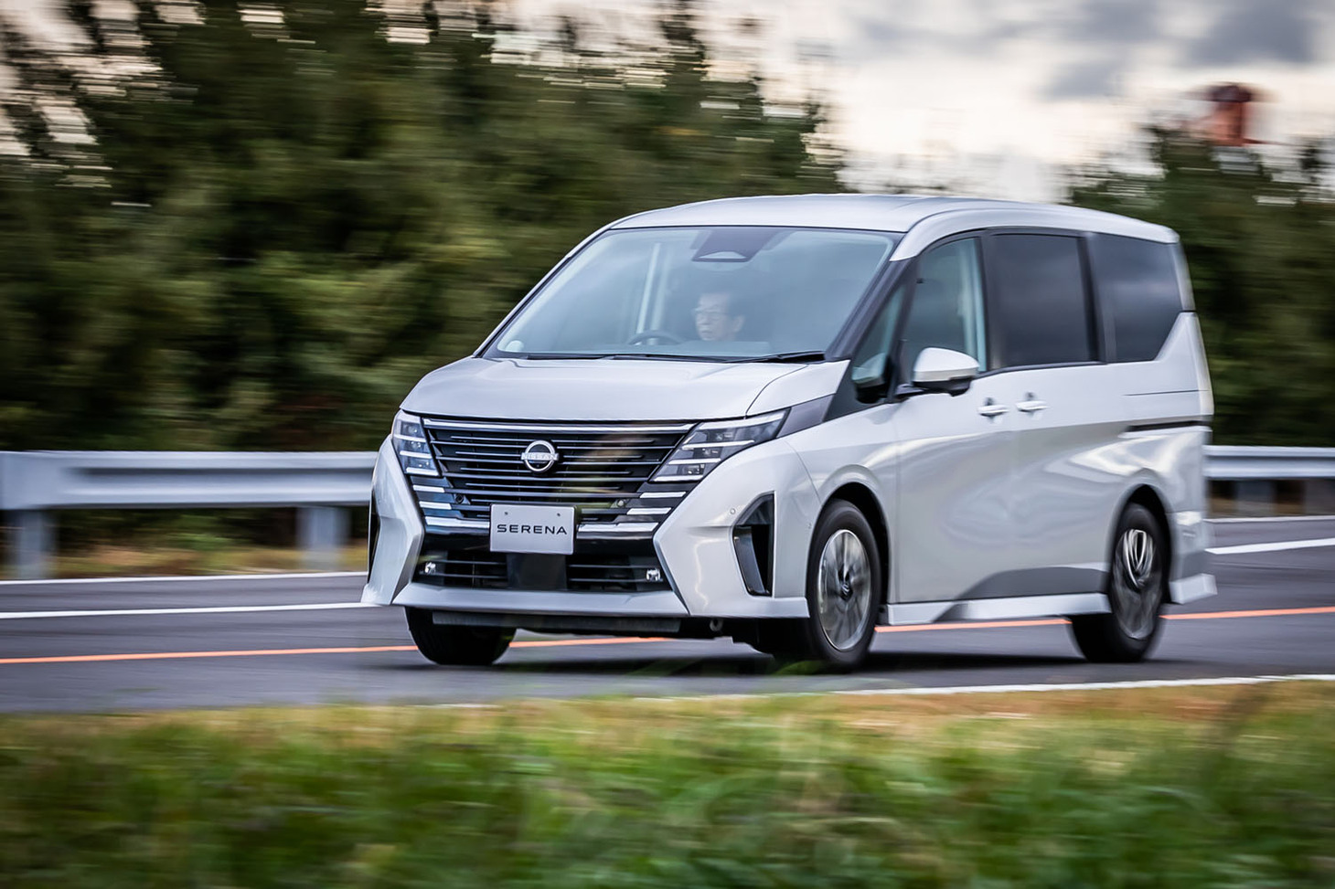 日産セレナ 内装・外装など83枚 【画像・写真】 - webCG