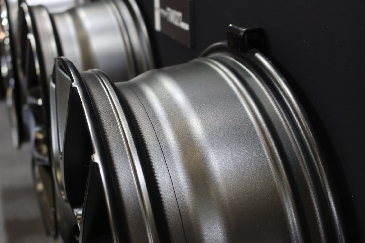 こだわりの逸品 MIDホイールを知る 【安全・安心のものづくりを目指して＜AD＞】 - webCG