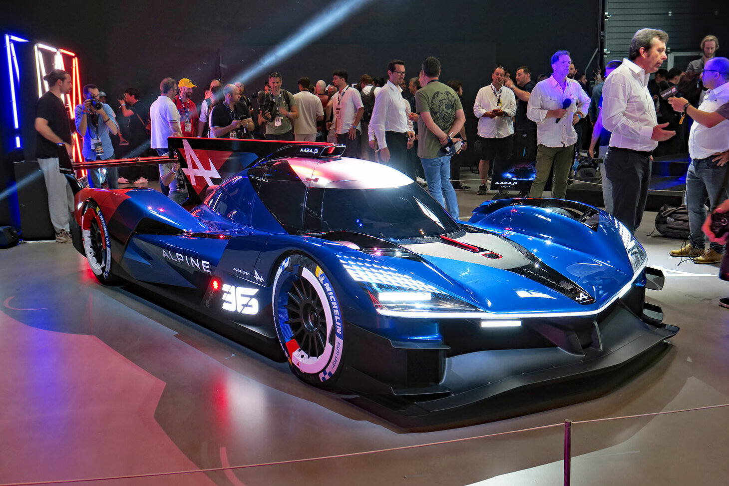 アルピーヌA424_β ビジュアル47枚 【画像・写真】 - webCG