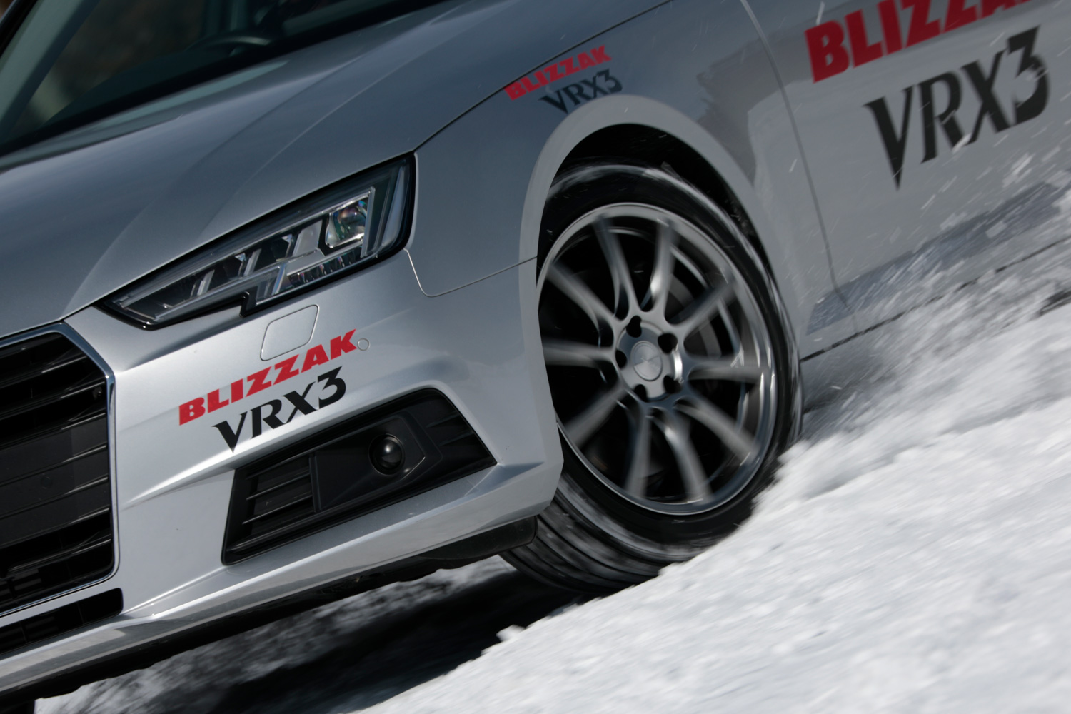 触れて実感 走って納得！ BRIDGESTONE BLIZZAK VRX3の真価と実力 【2022-2023 Winter webCGタイヤセレクション＜AD＞】 - webCG