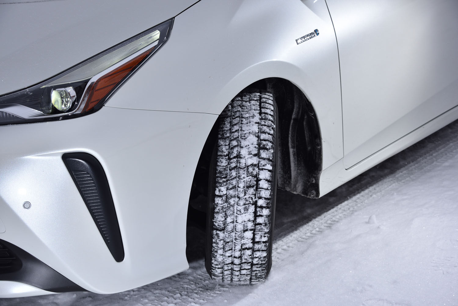 進化したスタッドレスタイヤ「GOODYEAR ICE NAVI 8」の実力を体感 【グッドイヤーの最新スタッドレスタイヤを試す＜AD＞】 - webCG