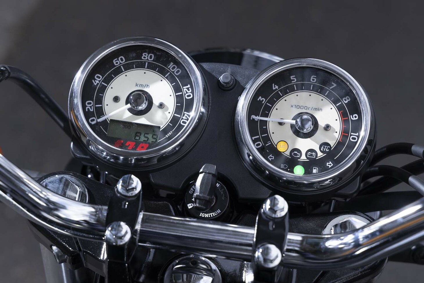 カワサキ・メグロS1（6MT）【レビュー】 の画像12枚 - webCG