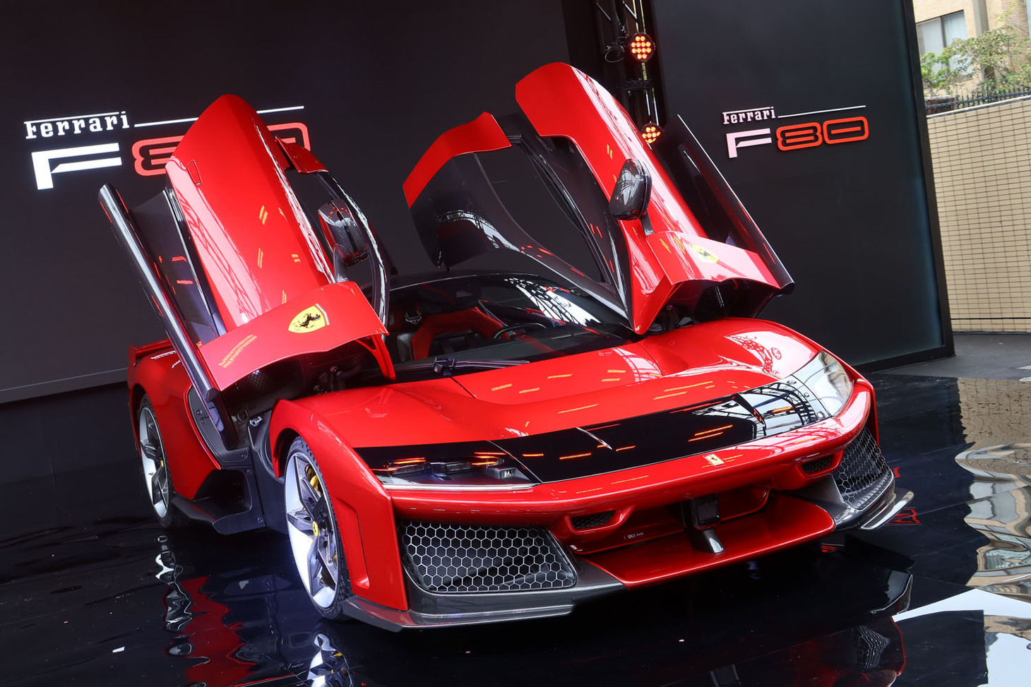 フェラーリF80 内装・外装など66枚 【画像・写真】 - webCG