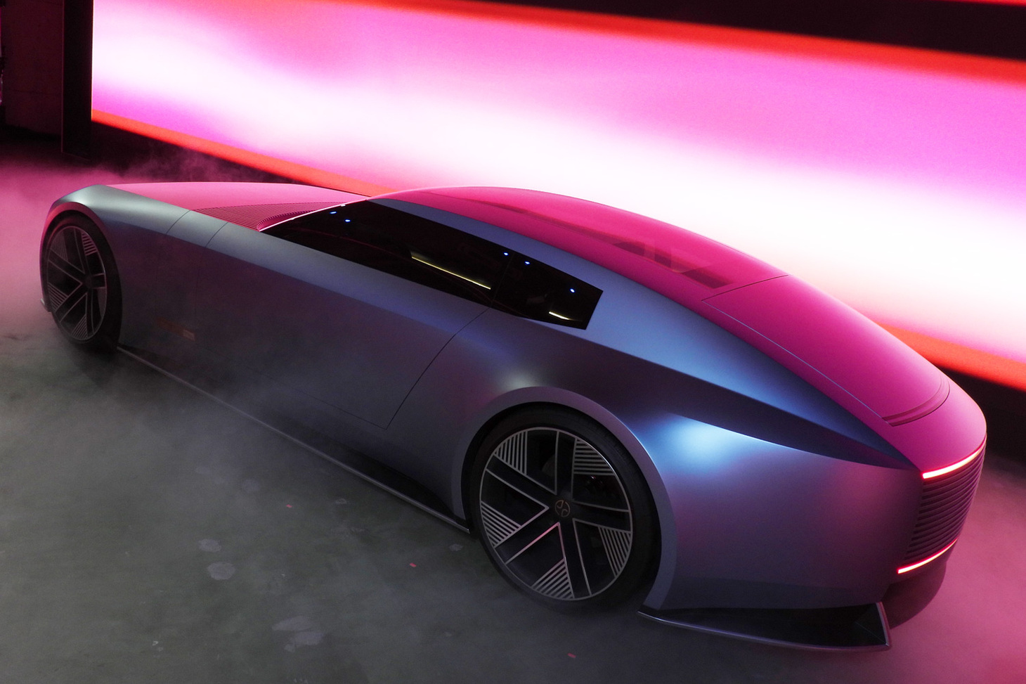 JLRが東京で「ジャガー・タイプ00」をアジア初公開 【ニュース】 の画像9枚 - webCG