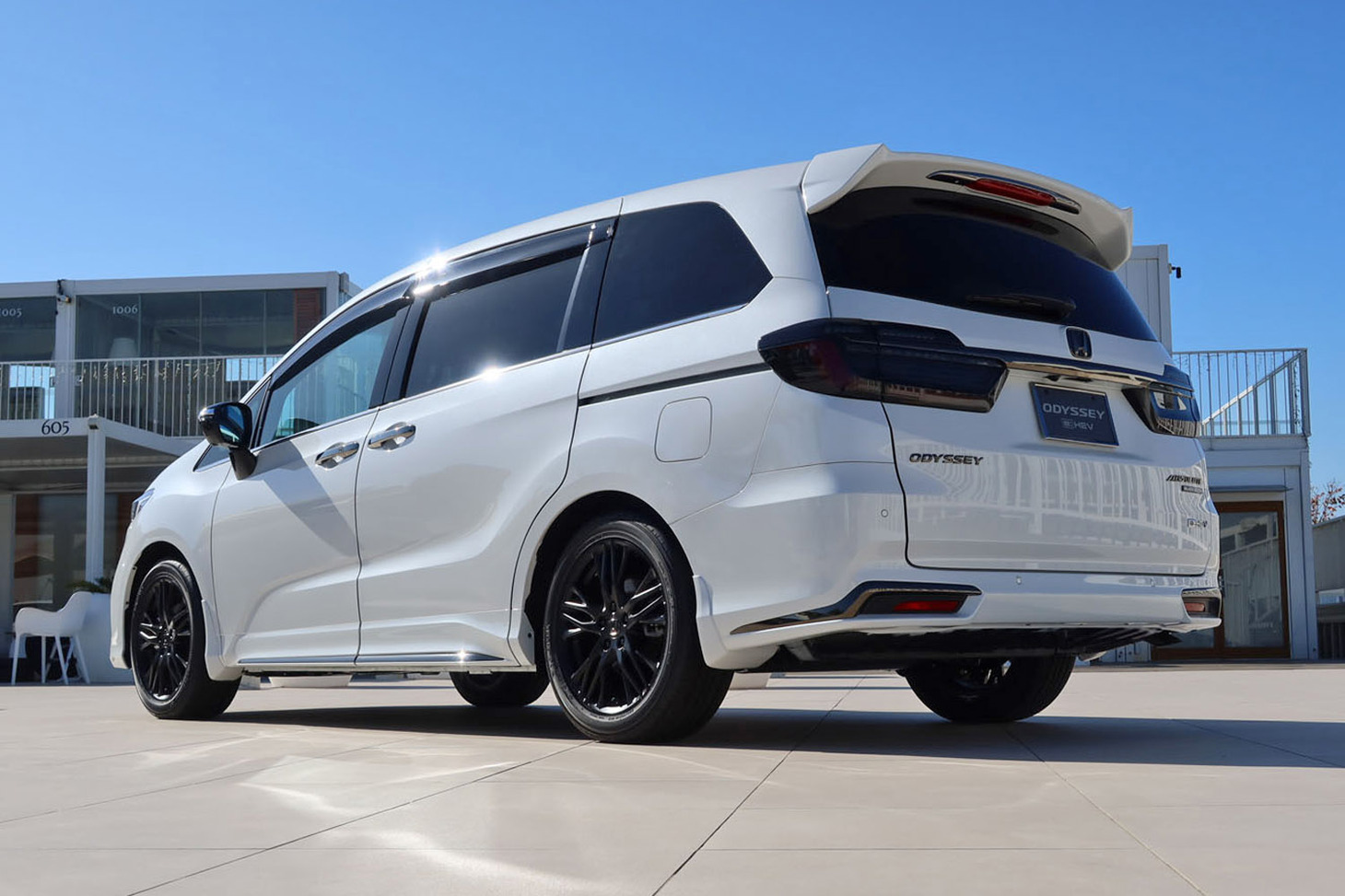 ホンダ・オデッセイe：HEVアブソルート・EXブラックエディション 純正アクセサリー装着車／無限パーツ装着車 内装・外装など44枚 【画像・写真】 - webCG