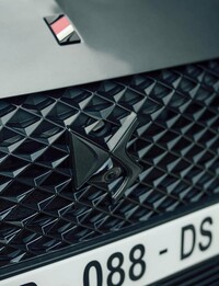 上質感とスポーティーさを高めた特別仕様車「DS 4パフォーマンスライン」発売 【ニュース】 - webCG