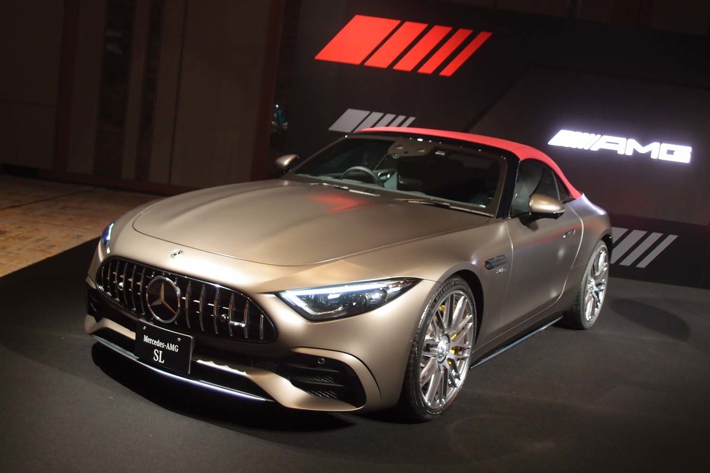 メルセデスAMG SL43 内装・外装など70枚 【画像・写真】 - webCG