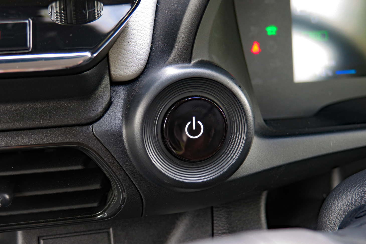 三菱eKクロスEV P 内装・外装など73枚 【画像・写真】 - webCG