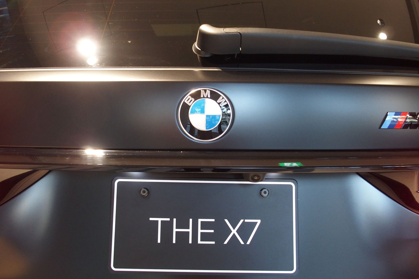 BMW X7 BLACK-α（ブラックアルファ） 内装・外装など45枚 【画像・写真】 - webCG