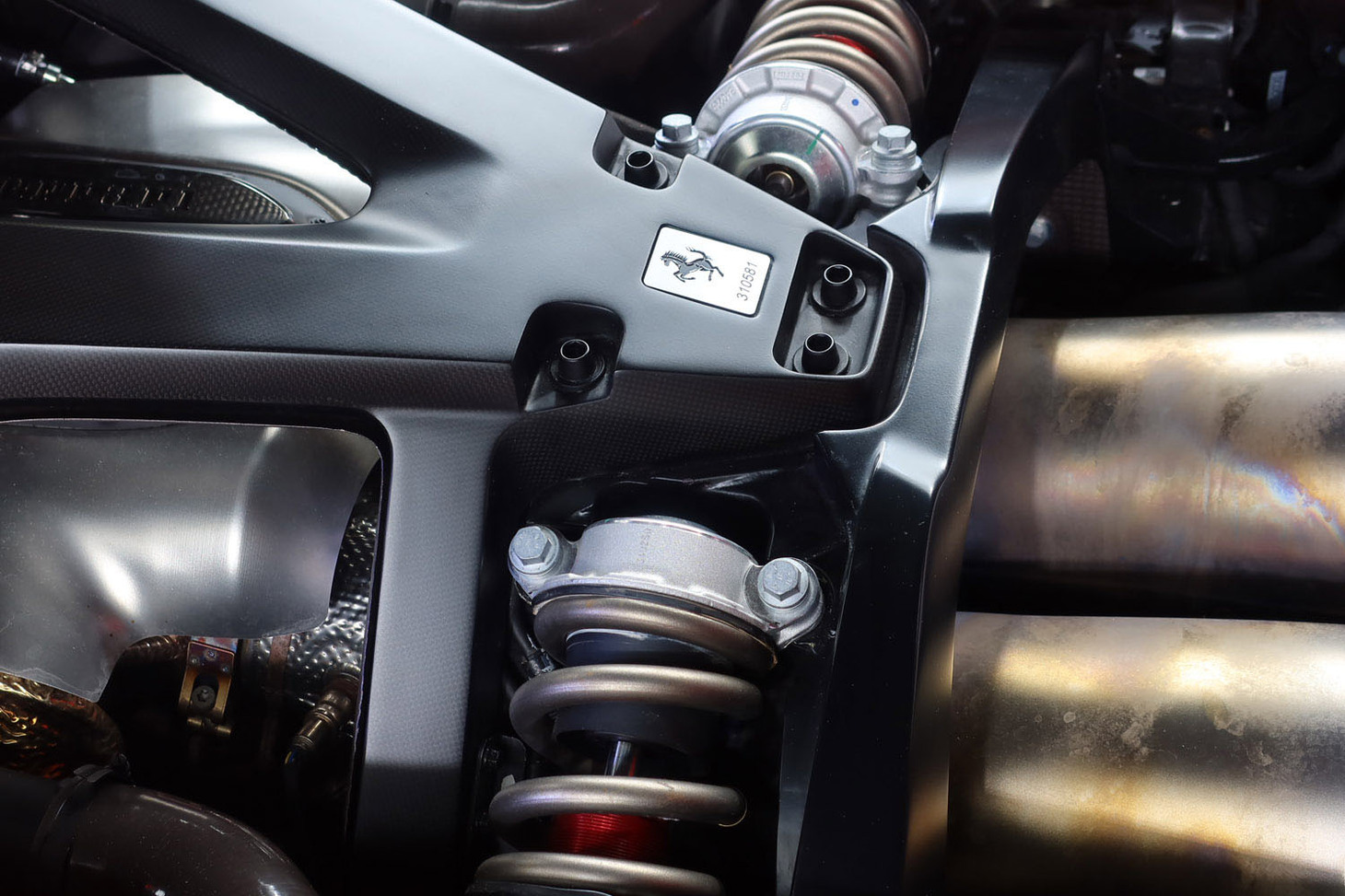 フェラーリF80 内装・外装など66枚 【画像・写真】 - webCG