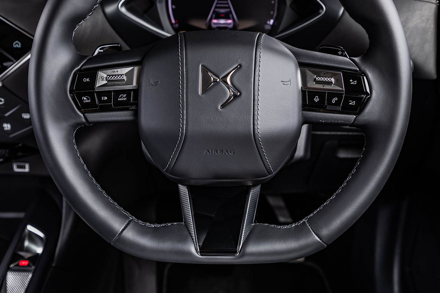 DS 3オペラBlueHDi（FF/8AT）【試乗記】 の画像20枚 - webCG