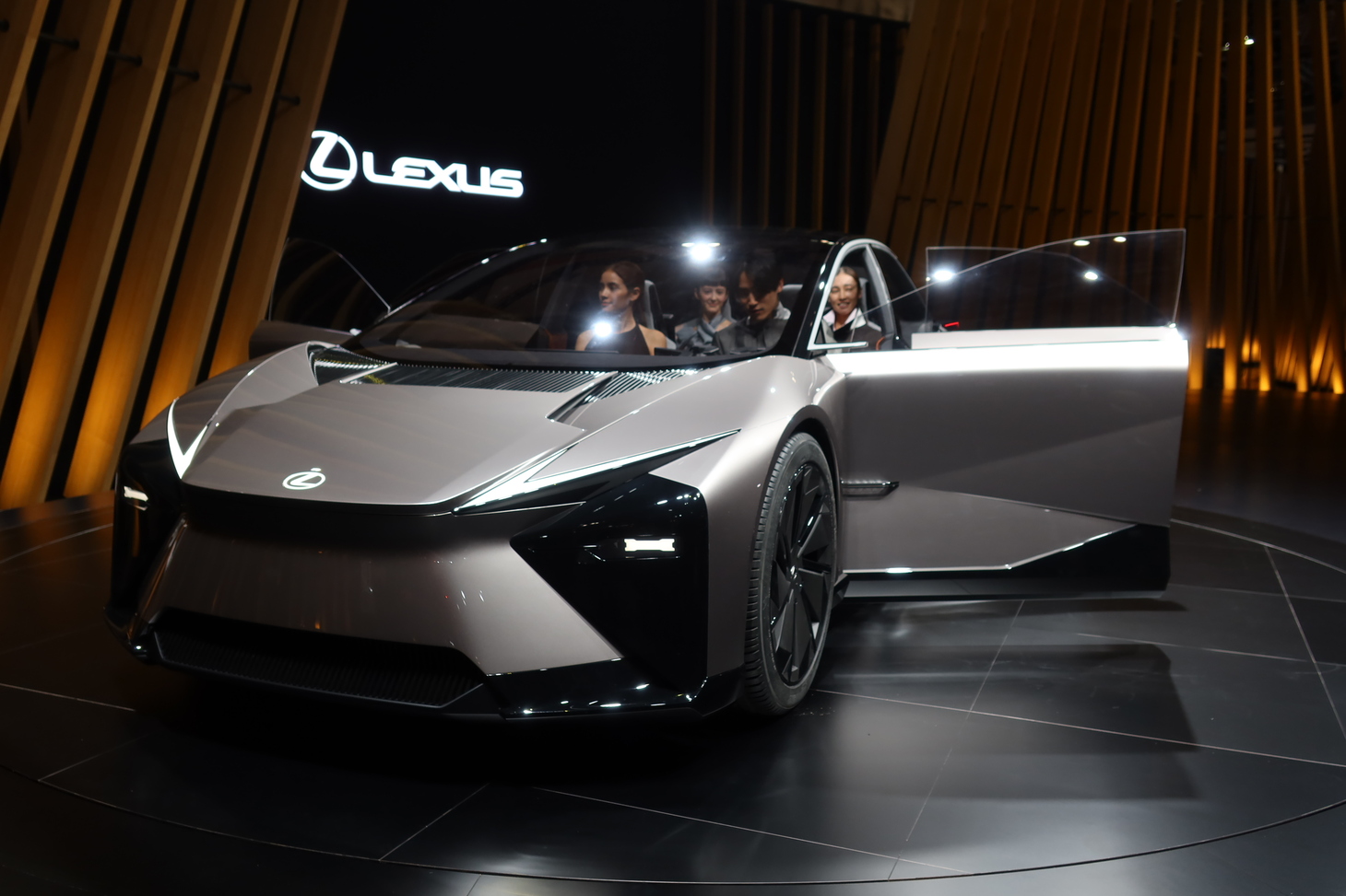 ジャパンモビリティショー2023（レクサス） 内装・外装など64枚 【画像・写真】 - webCG