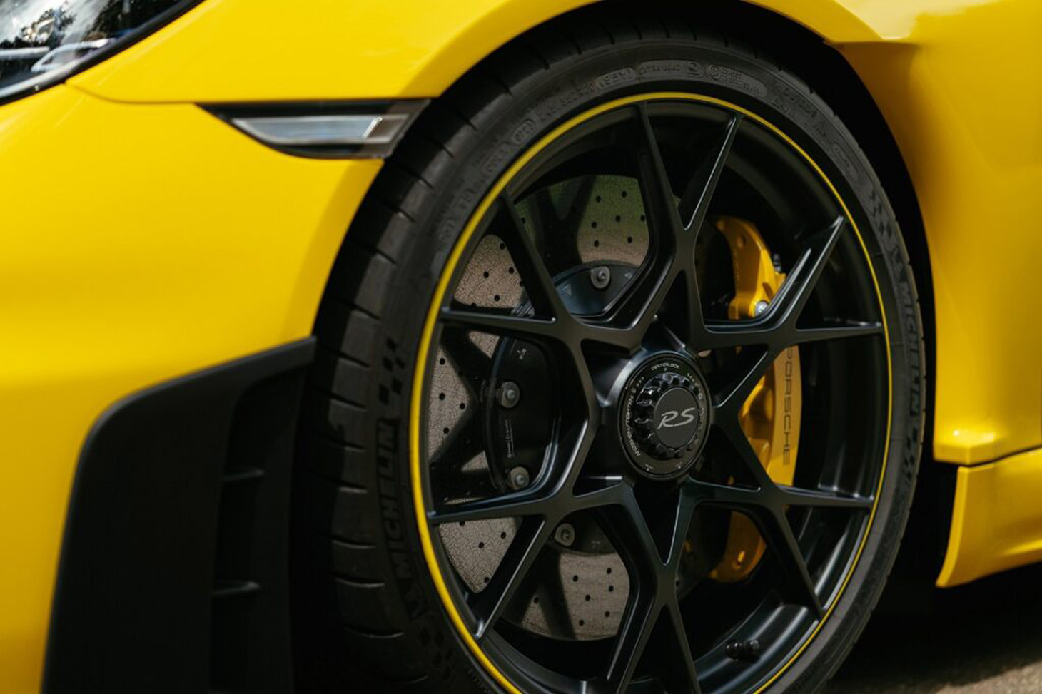 ポルシェ718スパイダーRS【海外試乗記】 の画像6枚 - webCG