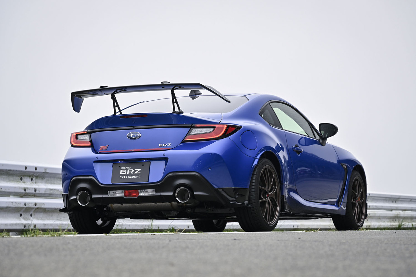 スバルBRZ STI Sport／BRZ STI Sport（STIパーツ装着車） 内装・外装など67枚 【画像・写真】 - webCG