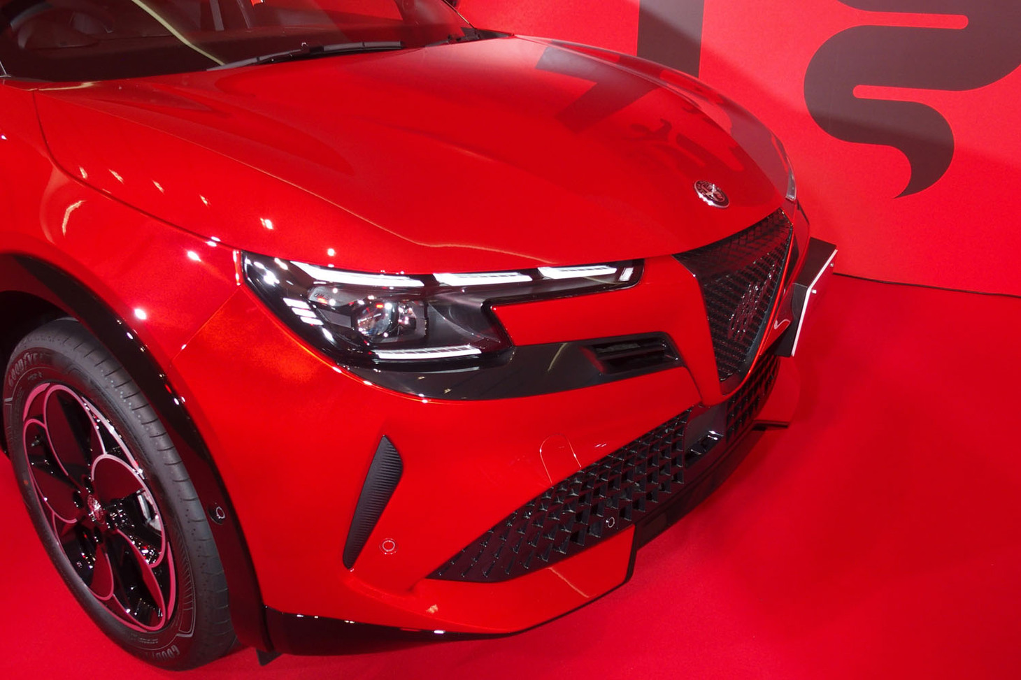 アルファ・ロメオ・ジュニア 内装・外装など91枚 【画像・写真】 - webCG