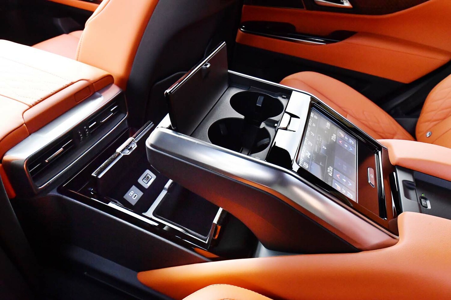 レクサスLX600 内装・外装など64枚 【画像・写真】 - webCG