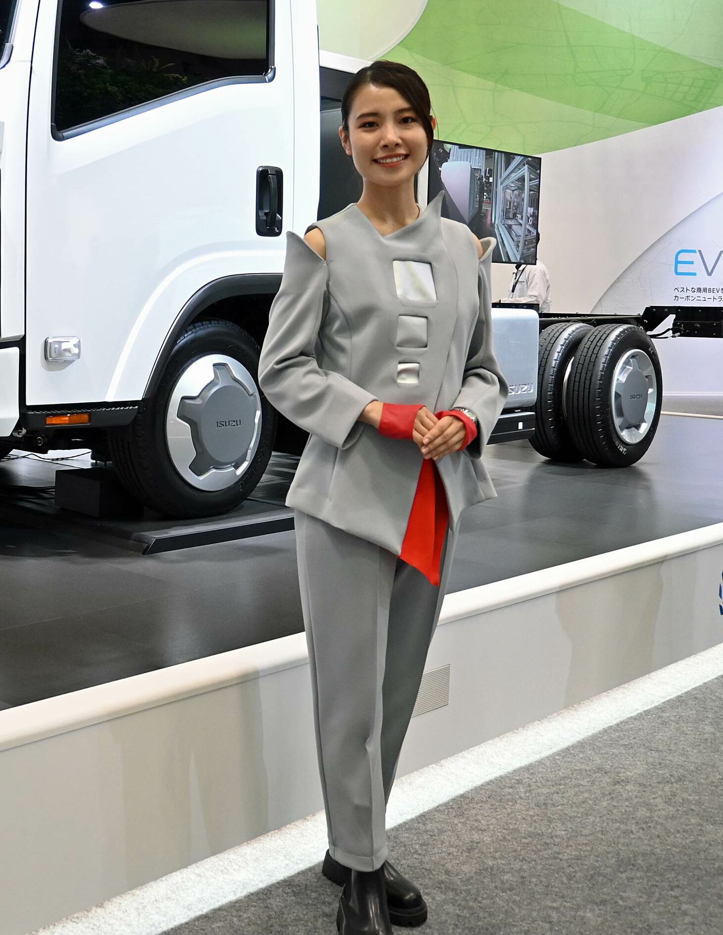 【ジャパンモビリティショー2023】コンパニオン ビジュアル37枚 【画像・写真】 - webCG