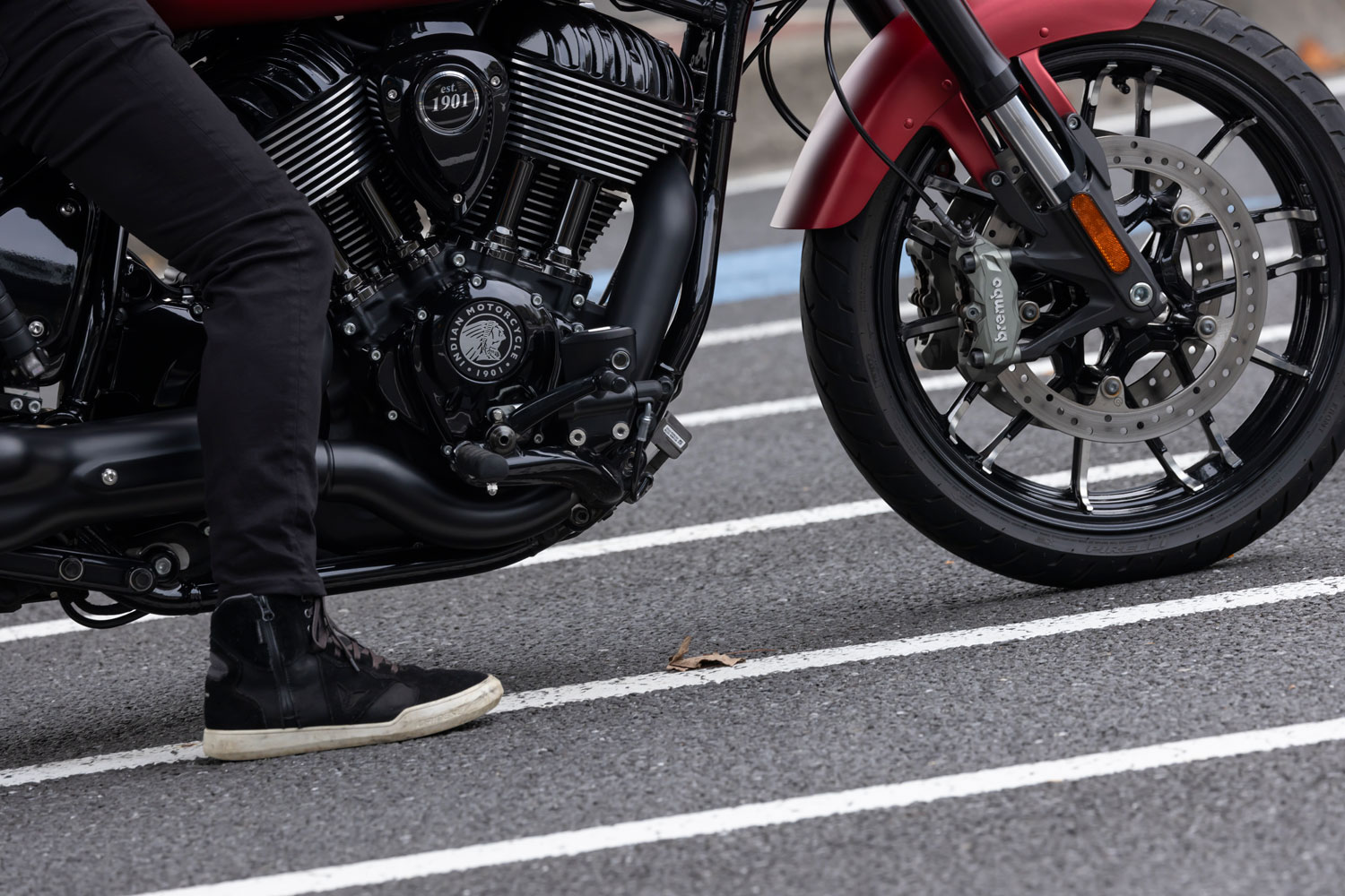 走りのアメリカンクルーザー「インディアン・スポーツチーフ」を知る・試す 【比類なきパフォーマンスとヘリテージ Indian Sport Chiefの真価＜AD＞】 - webCG