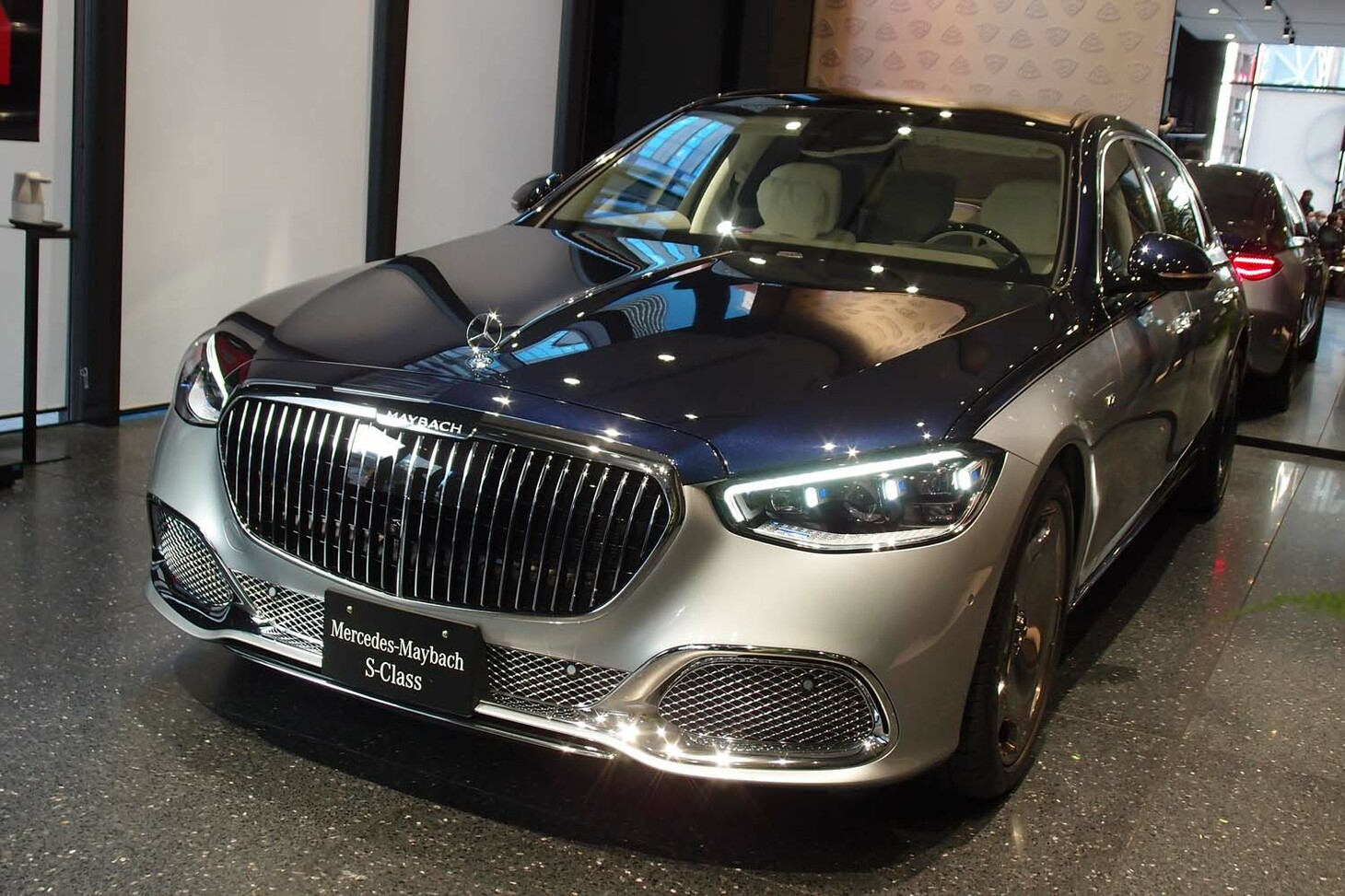 メルセデス・マイバッハS680 4MATICエディション100 内装・外装など26枚 【画像・写真】 - webCG