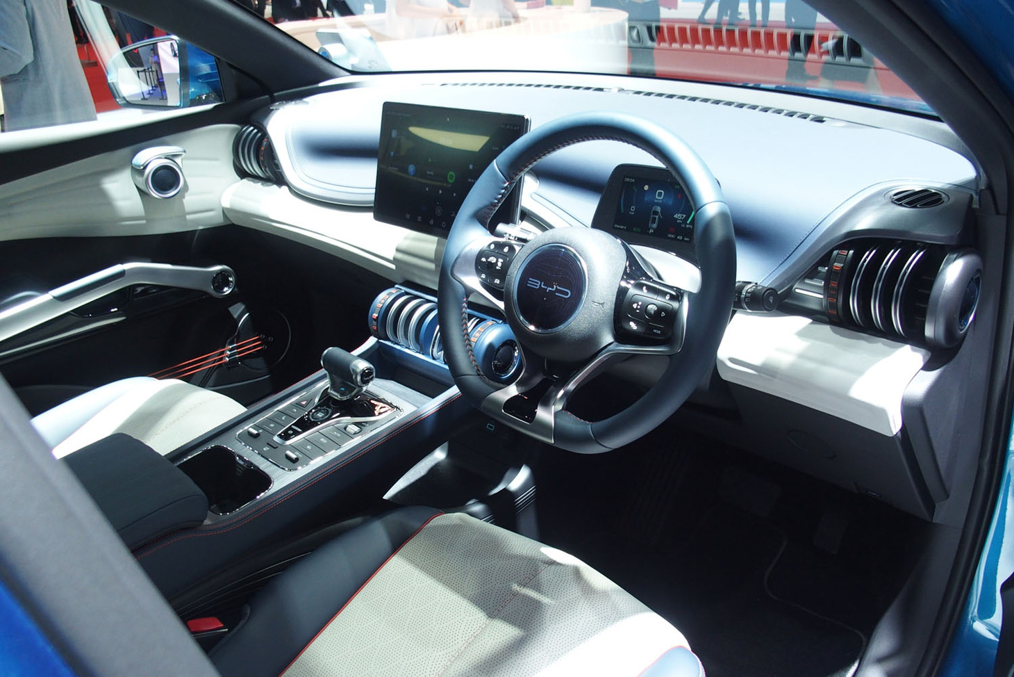 ジャパンモビリティショー2023（BYDシール／ドルフィン／ATTO 3） 内装・外装など48枚 【画像・写真】 - webCG