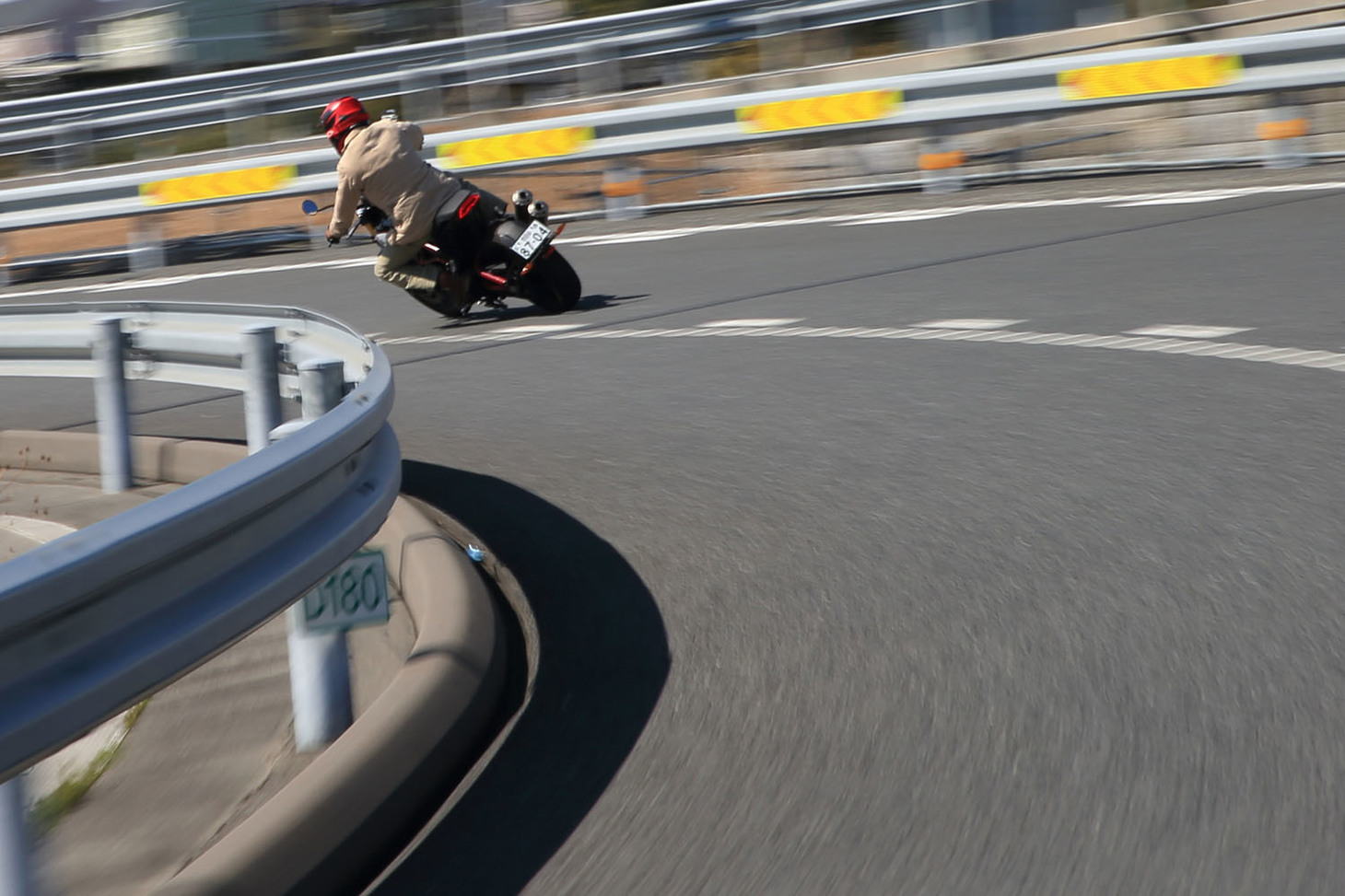 インディアンFTR 1200 S（MR/6MT）【レビュー】 の画像13枚 - webCG