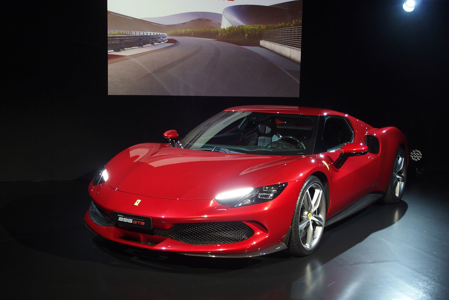 フェラーリ296GTB 内装・外装など51枚 【画像・写真】 - webCG