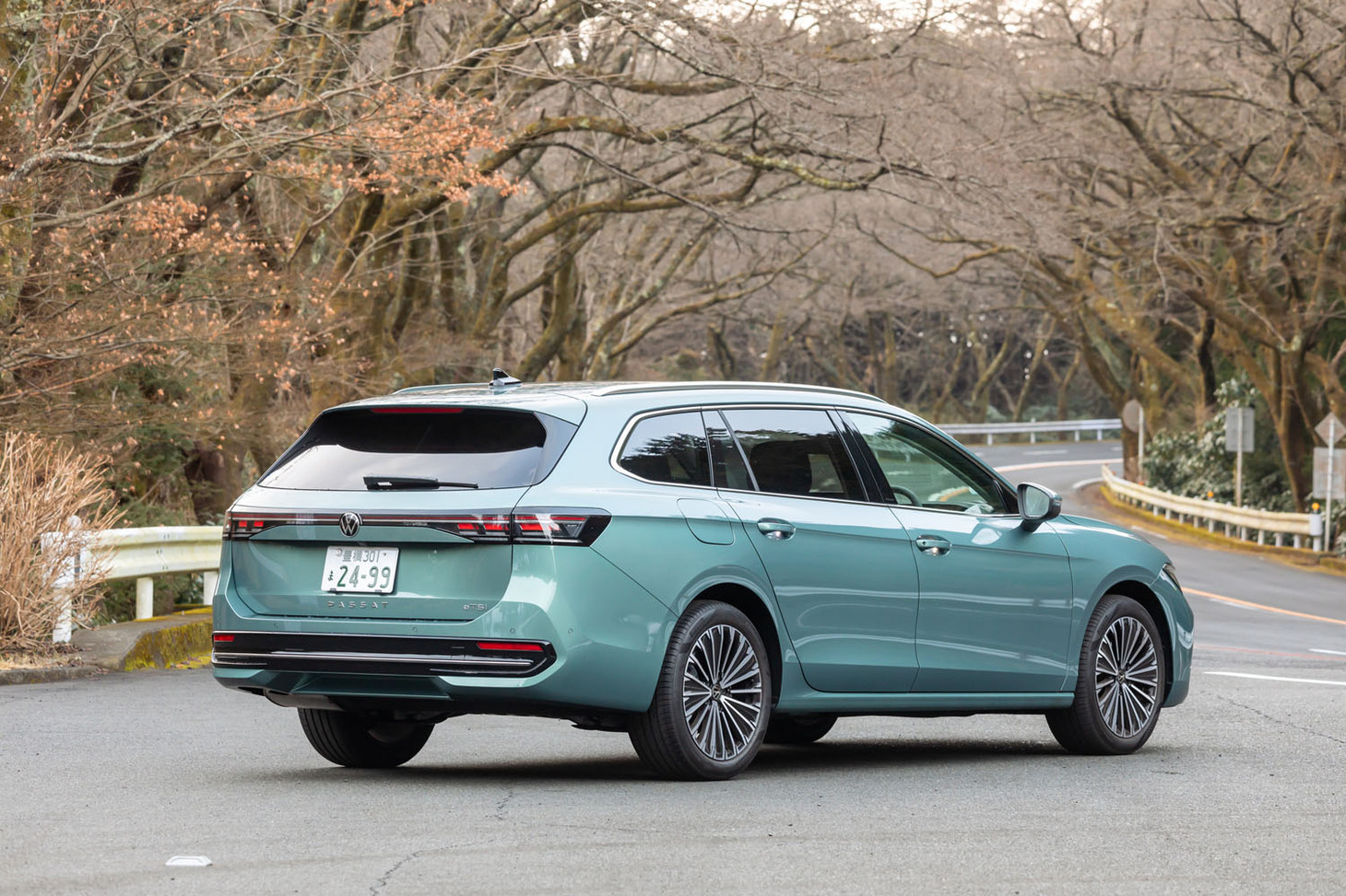 フォルクスワーゲン・パサートeTSIエレガンス（前編） の画像13枚 - webCG