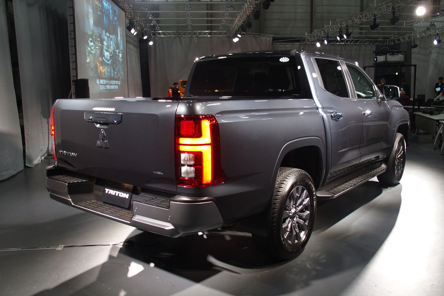 三菱トライトン 内装・外装など80枚 【画像・写真】 - webCG