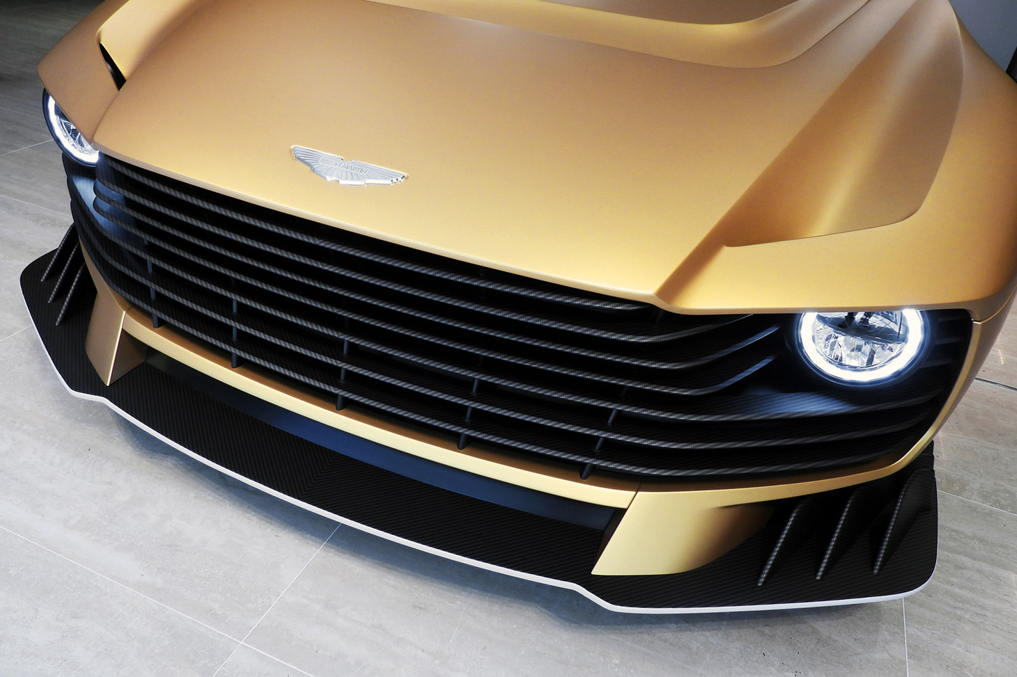 アストンマーティン・ヴァリアント ビジュアル67枚 【画像・写真】 - webCG