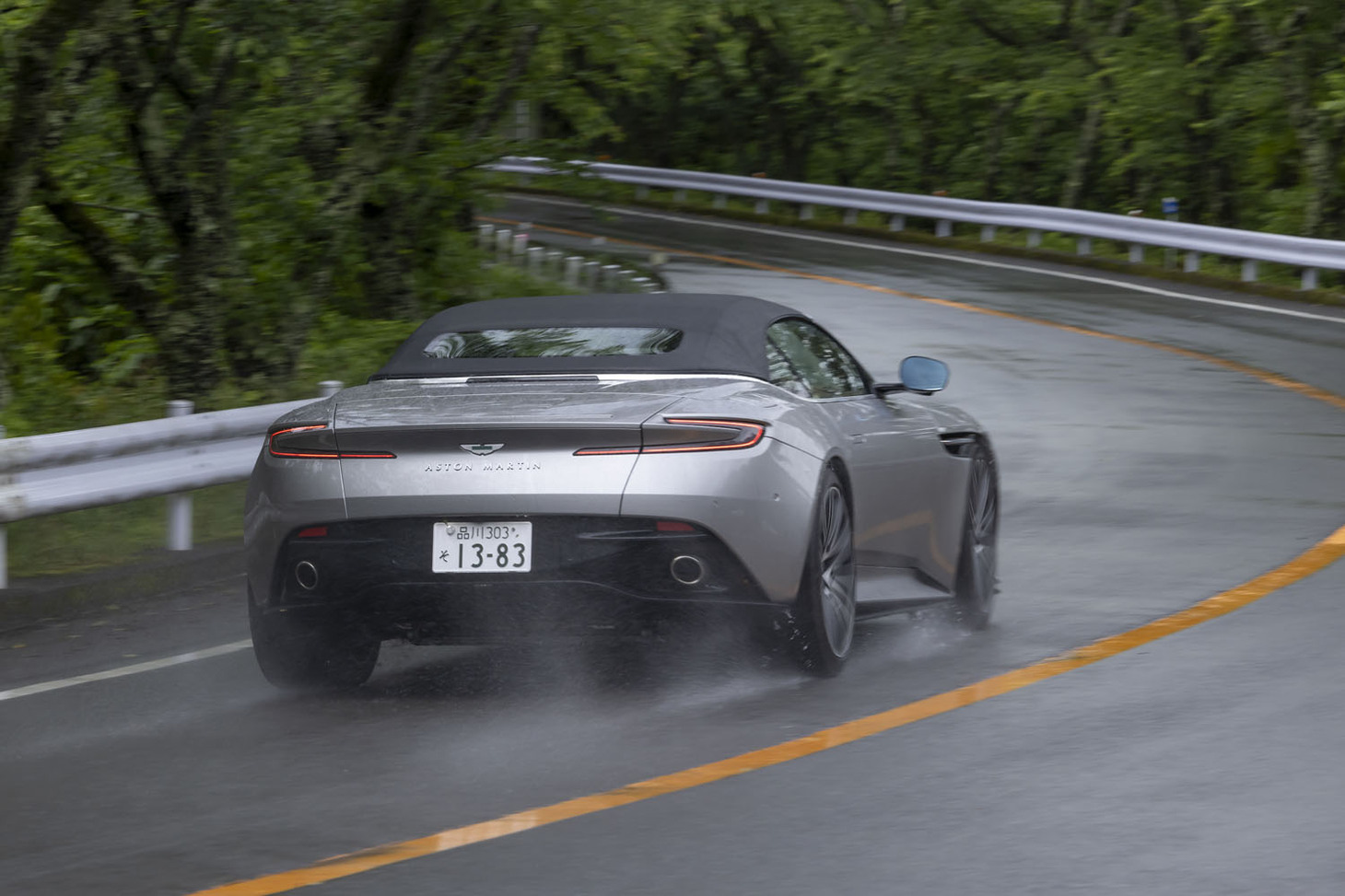アストンマーティンDB12ヴォランテ（後編） の画像12枚 - webCG