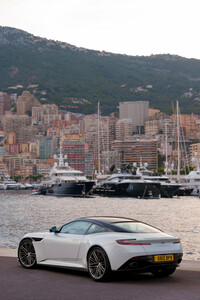 アストンマーティンDB12（FR/8AT）【海外試乗記】 ブリティッシュラグジュアリーの真骨頂 - webCG