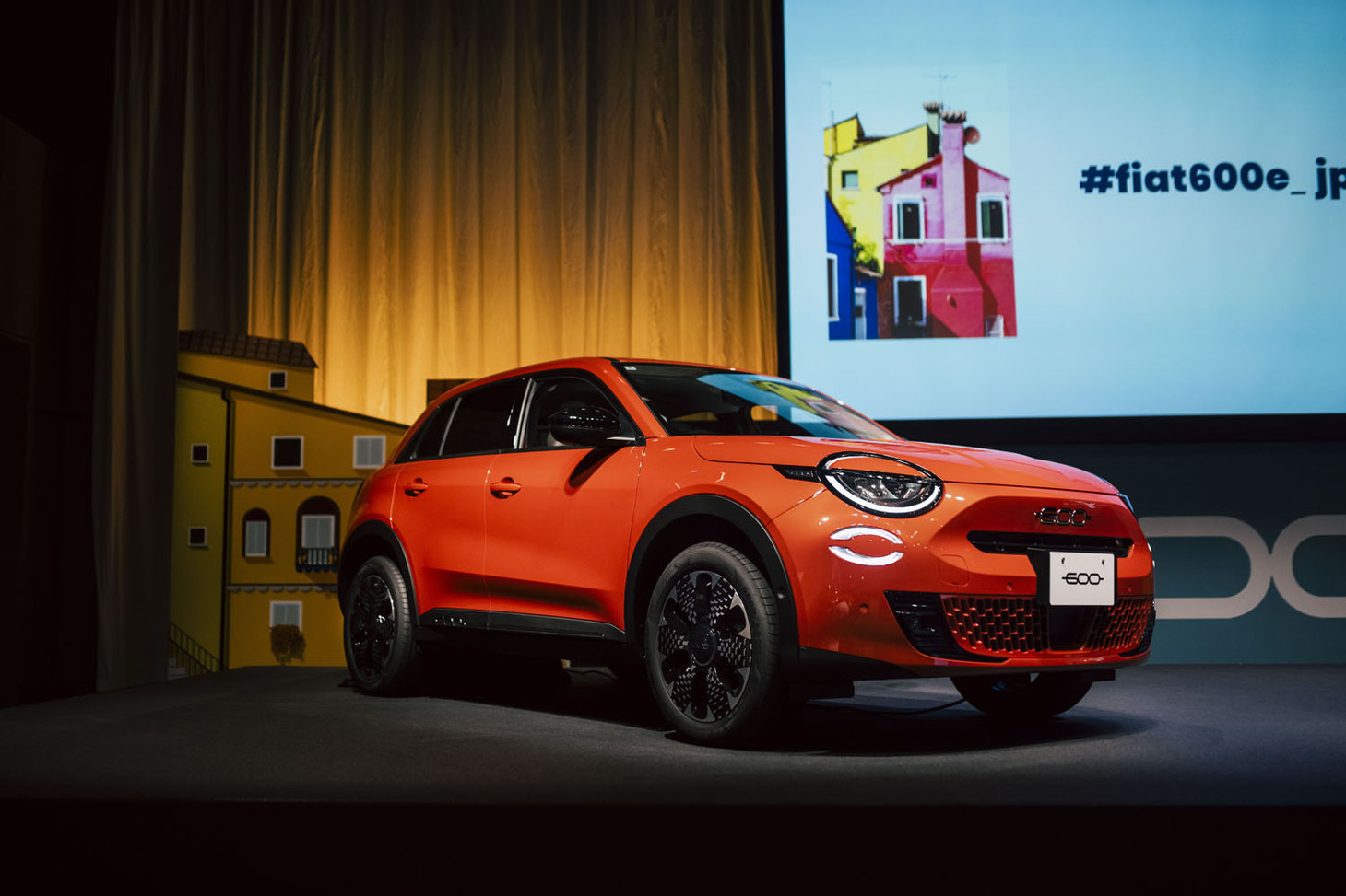 フィアット600e 内装・外装など61枚 【画像・写真】 - webCG