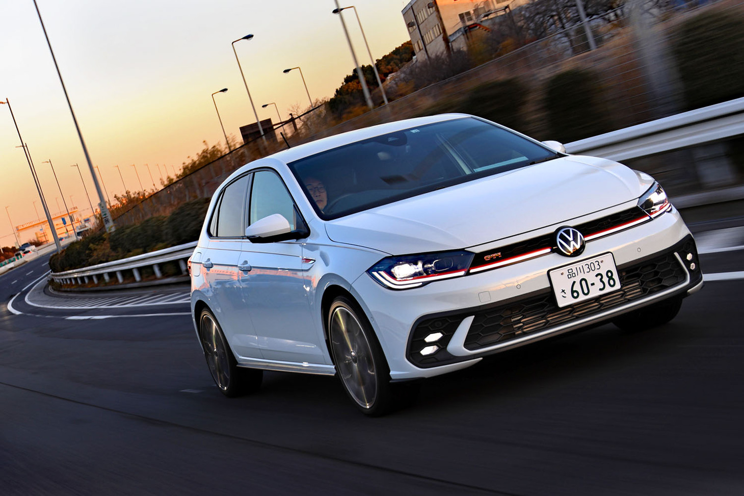 フォルクスワーゲン・ポロGTI（FF/7AT）【試乗記】 帰ってきたビュンビュン系 - webCG